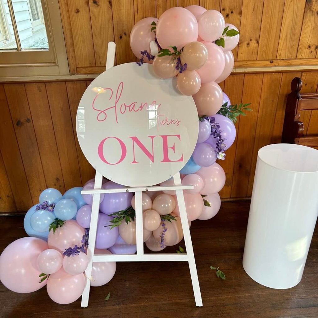 Welcome Sign with Plinth Package - Peachy Keen Events