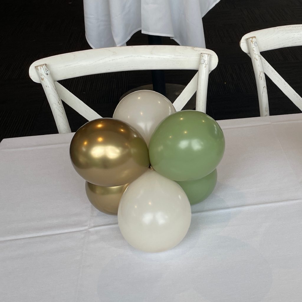 Balloon Cluster Table Centerpiece - Peachy Keen Events